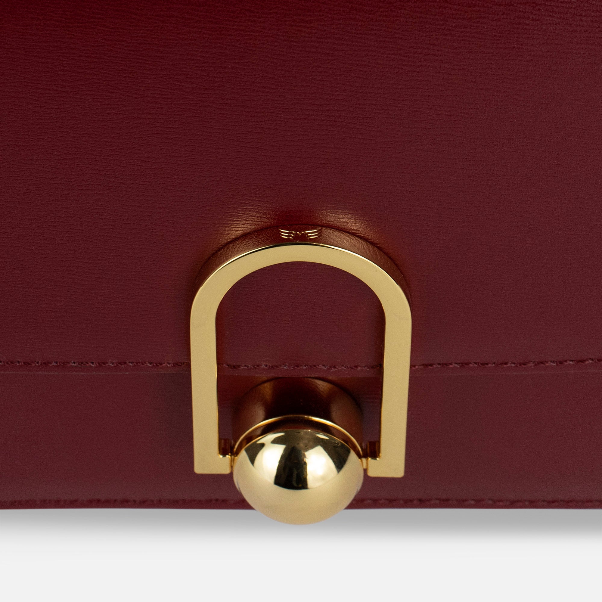 EON MINI • BURGUNDY